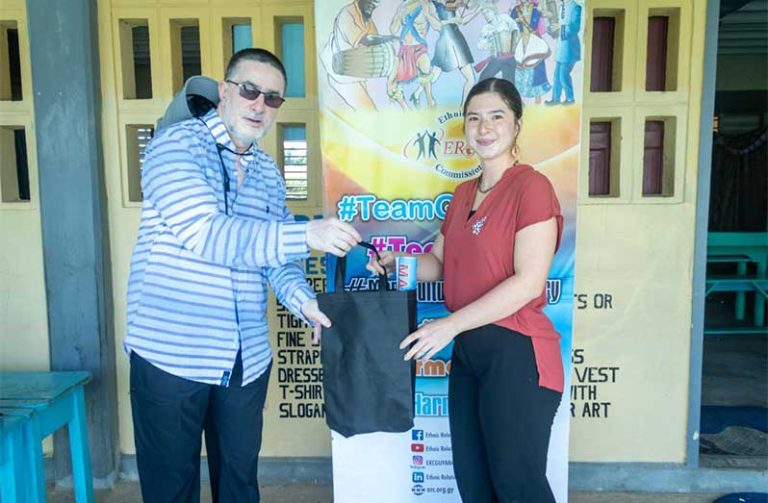 ERC spreads holiday cheer with toy distribution in Kabakaburi - Guyana ...