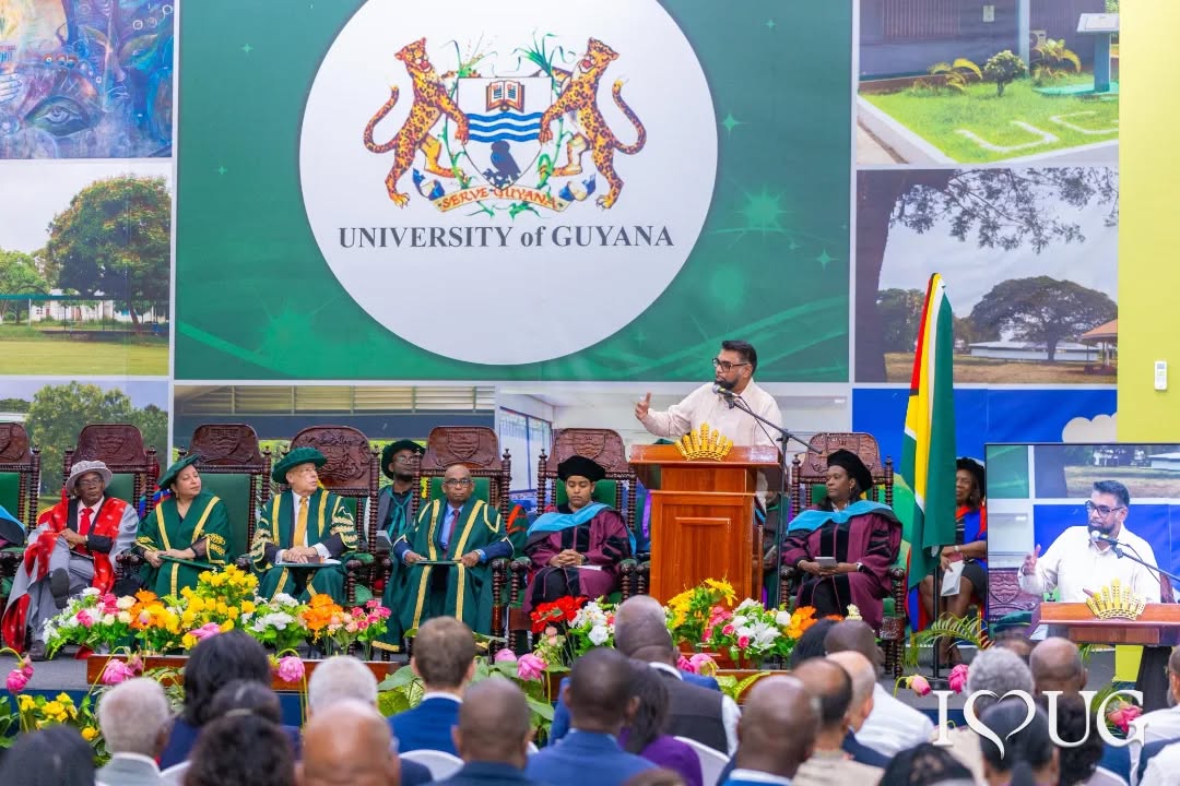 ‘Eminently qualified’ -Sir Ronald Saunders officially takes up post as ...