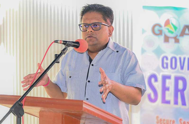 Minister Singh urges Berbicians to embrace Government’s digital ...